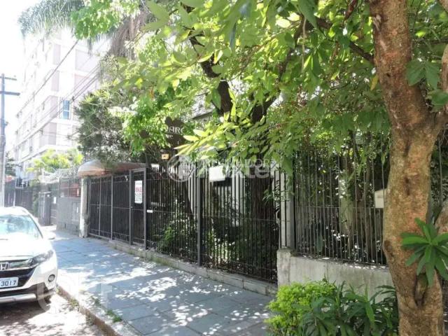 Casa / Sobrado para Venda em Porto Alegre/RS Floresta 3 Quartos