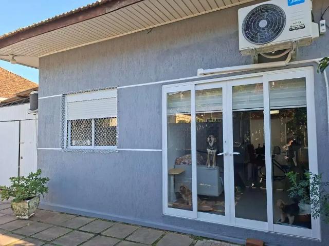 Casa / Sobrado para Venda em Porto Alegre/RS Glória 2 Quartos