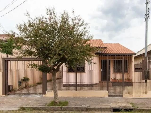 Casa / Sobrado para Venda em Porto Alegre/RS Glória 2 Quartos