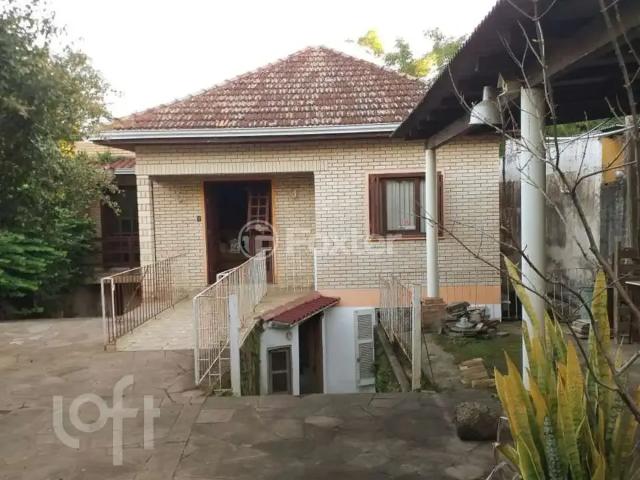 Casa / Sobrado para Venda em Porto Alegre/RS Glória 7 Quartos