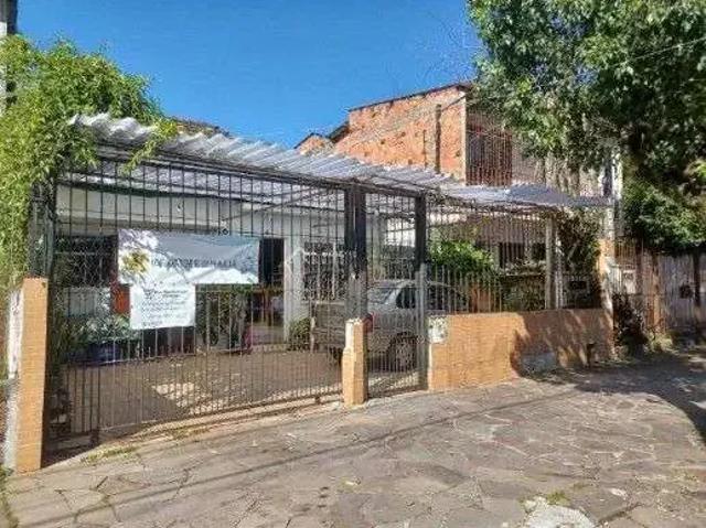 Casa / Sobrado para Venda em Porto Alegre/RS Glória 4 Quartos