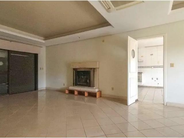 Casa / Sobrado para Venda em Porto Alegre/RS Glória 8 Quartos