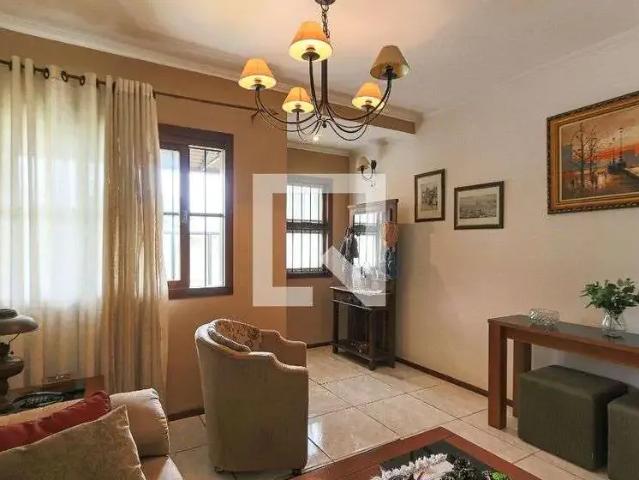 Casa / Sobrado para Venda em Porto Alegre/RS Guarujá 2 Quartos
