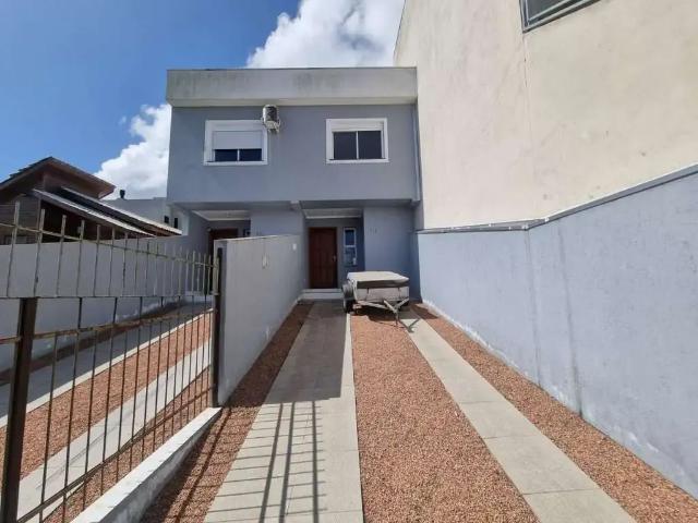 Casa / Sobrado para Venda em Porto Alegre/RS Guarujá 2 Quartos