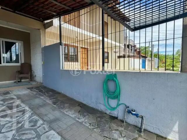 Casa / Sobrado para Venda em Porto Alegre/RS Guarujá 2 Quartos