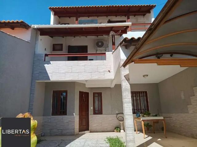 Casa / Sobrado para Venda em Porto Alegre/RS Guarujá 2 Quartos