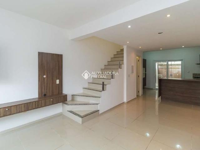 Casa / Sobrado para Venda em Porto Alegre/RS Guarujá 2 Quartos