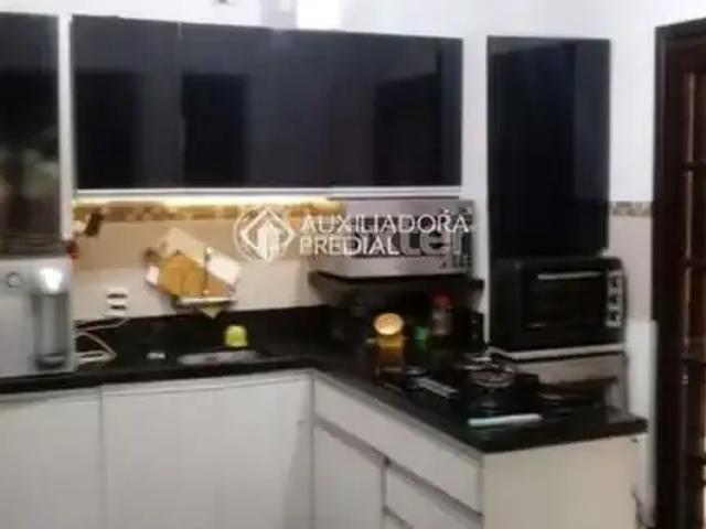 Casa / Sobrado para Venda em Porto Alegre/RS Guarujá 2 Quartos