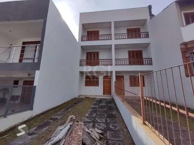 Casa / Sobrado para Venda em Porto Alegre/RS Guarujá 2 Quartos