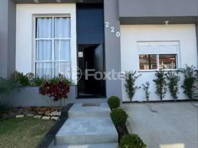 Casa / Sobrado para Venda em Porto Alegre/RS Guarujá 2 Quartos