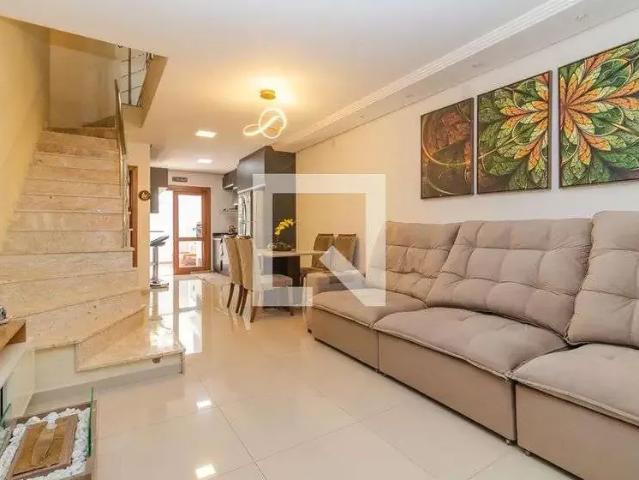 Casa / Sobrado para Venda em Porto Alegre/RS Guarujá 2 Quartos