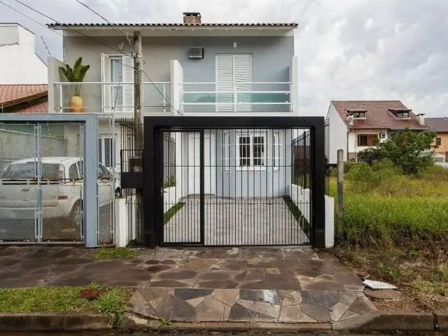 Casa / Sobrado para Venda em Porto Alegre/RS Guarujá 2 Quartos