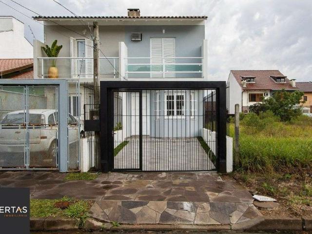 Casa / Sobrado para Venda em Porto Alegre/RS Guarujá 2 Quartos