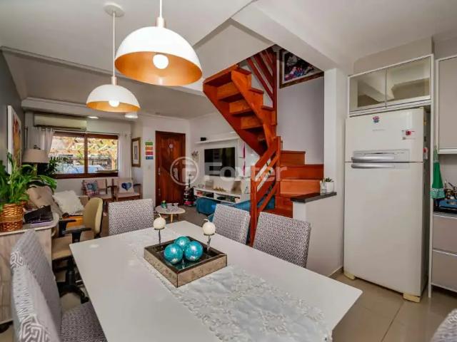 Casa / Sobrado para Venda em Porto Alegre/RS Guarujá 2 Quartos