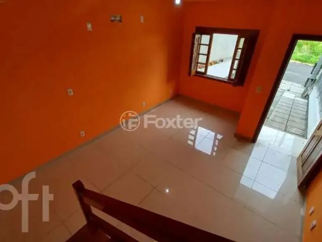 Casa / Sobrado para Venda em Porto Alegre/RS Guarujá 2 Quartos
