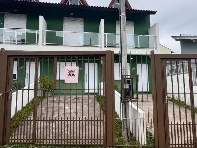 Casa / Sobrado para Venda em Porto Alegre/RS Guarujá 2 Quartos