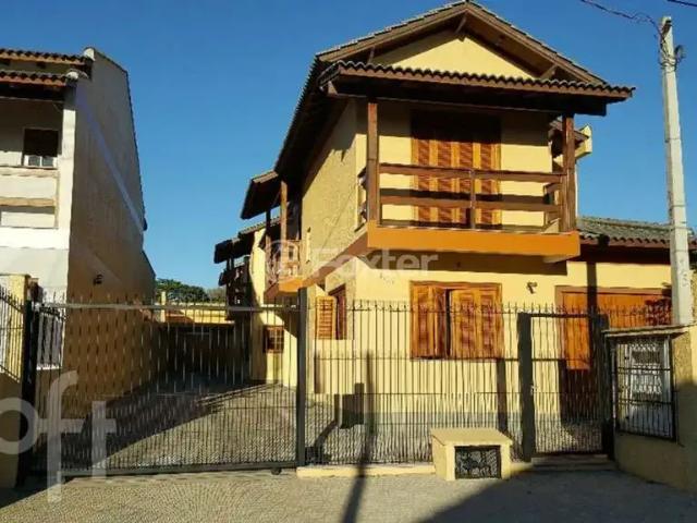Casa / Sobrado para Venda em Porto Alegre/RS Guarujá 2 Quartos
