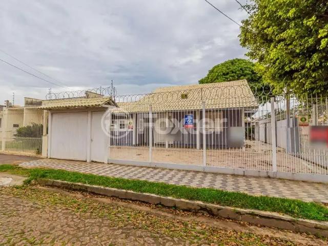 Casa / Sobrado para Venda em Porto Alegre/RS Guarujá 3 Quartos