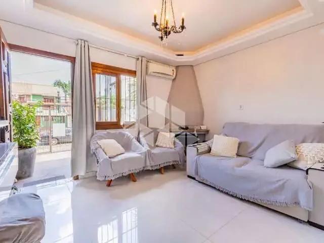 Casa / Sobrado para Venda em Porto Alegre/RS Guarujá 3 Quartos
