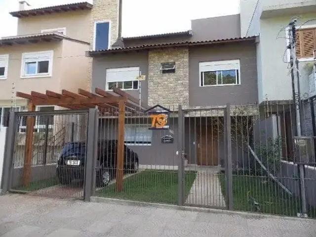 Casa / Sobrado para Venda em Porto Alegre/RS Guarujá 3 Quartos