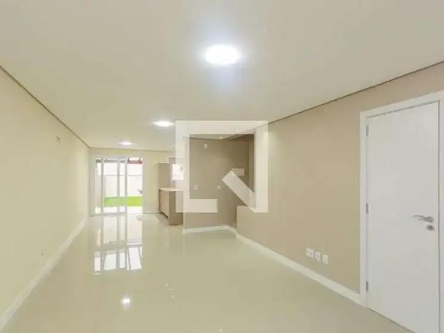 Casa / Sobrado para Venda em Porto Alegre/RS Guarujá 3 Quartos