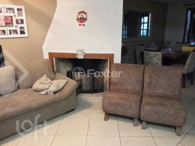 Casa / Sobrado para Venda em Porto Alegre/RS Guarujá 3 Quartos