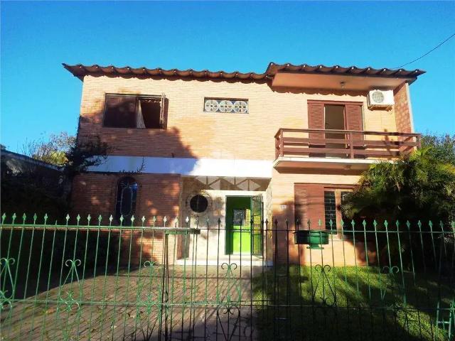 Casa / Sobrado para Venda em Porto Alegre/RS Guarujá 3 Quartos