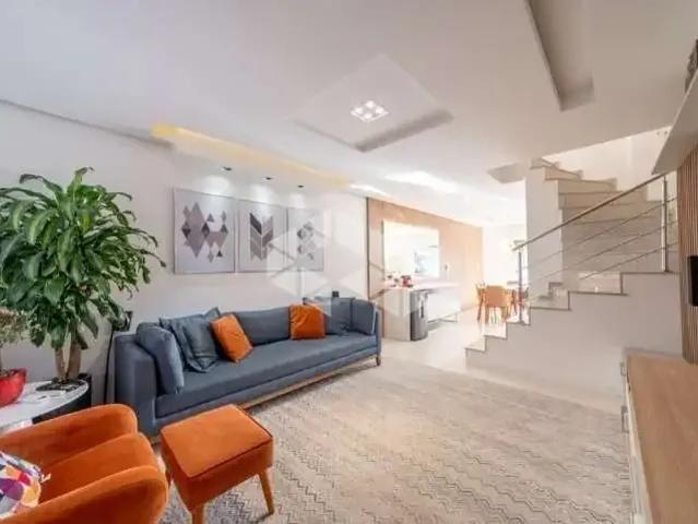 Casa / Sobrado para Venda em Porto Alegre/RS Guarujá 3 Quartos