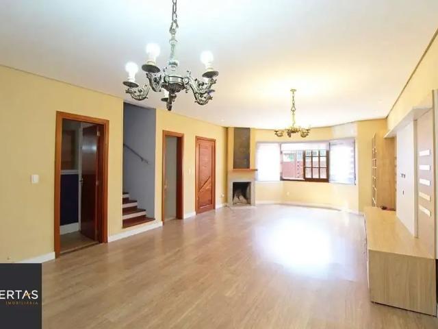 Casa / Sobrado para Venda em Porto Alegre/RS Guarujá 3 Quartos