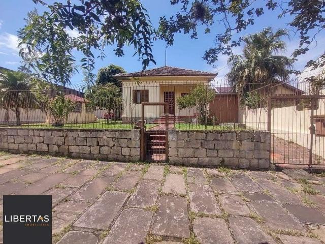 Casa / Sobrado para Venda em Porto Alegre/RS Guarujá 3 Quartos
