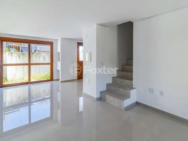 Casa / Sobrado para Venda em Porto Alegre/RS Guarujá 3 Quartos