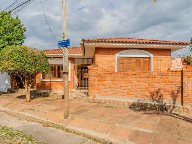 Casa / Sobrado para Venda em Porto Alegre/RS Guarujá 3 Quartos