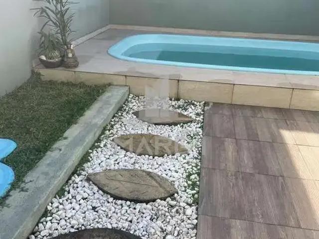Casa / Sobrado para Venda em Porto Alegre/RS Guarujá 3 Quartos