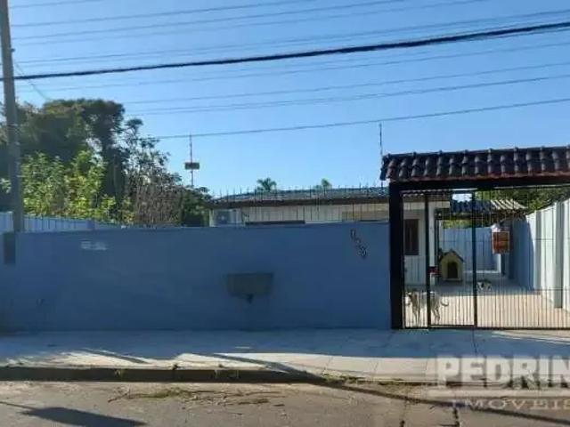 Casa / Sobrado para Venda em Porto Alegre/RS Guarujá 3 Quartos