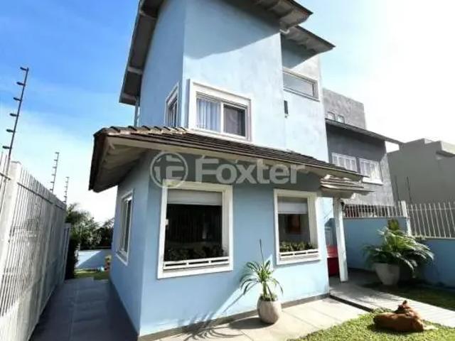 Casa / Sobrado para Venda em Porto Alegre/RS Guarujá 3 Quartos
