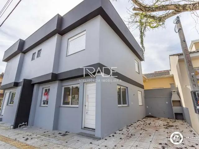 Casa / Sobrado para Venda em Porto Alegre/RS Guarujá 3 Quartos