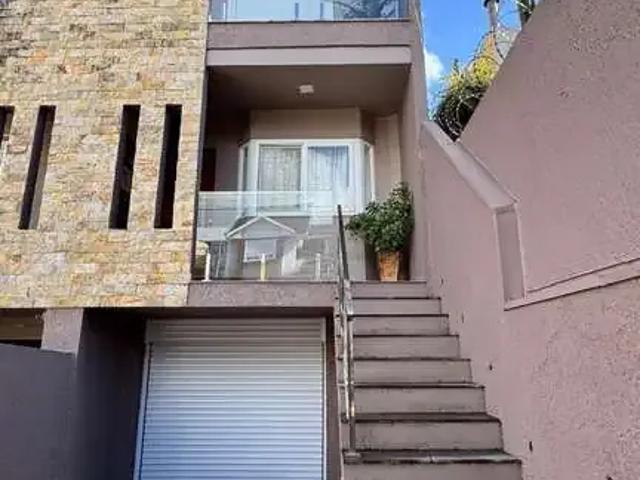 Casa / Sobrado para Venda em Porto Alegre/RS Guarujá 3 Quartos