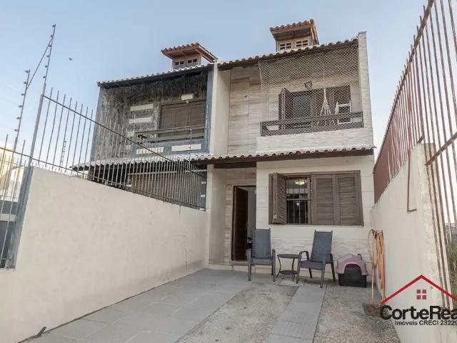 Casa / Sobrado para Venda em Porto Alegre/RS Guarujá 3 Quartos