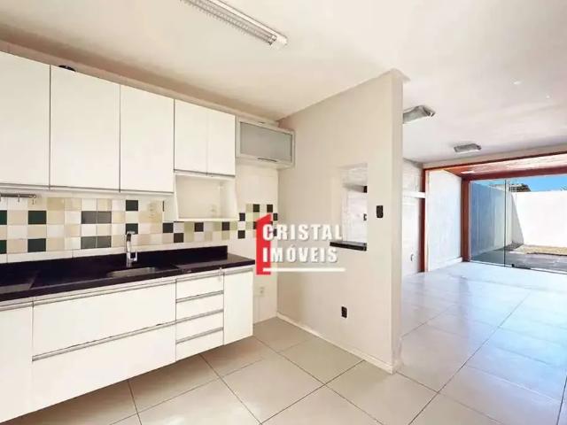 Casa / Sobrado para Venda em Porto Alegre/RS Guarujá 3 Quartos
