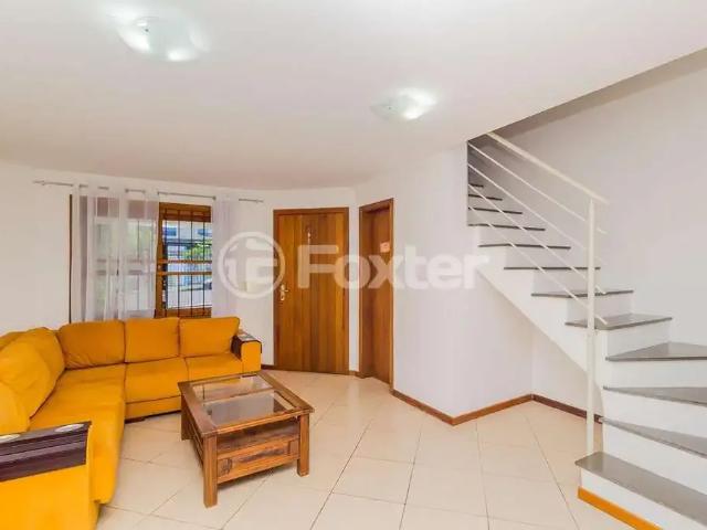 Casa / Sobrado para Venda em Porto Alegre/RS Guarujá 3 Quartos