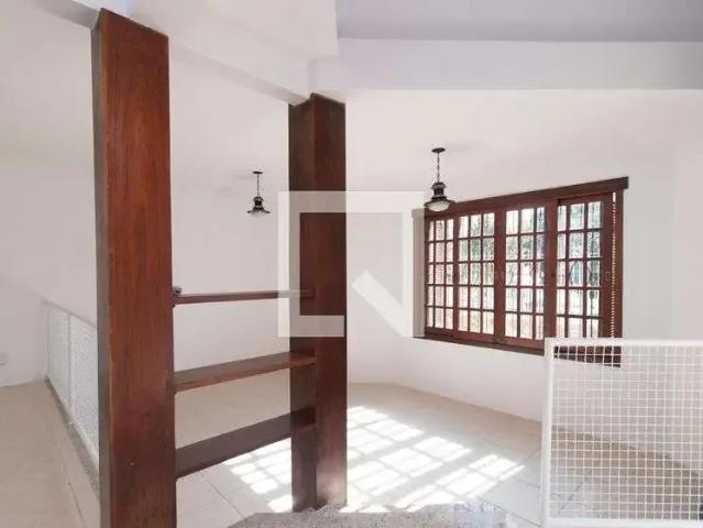 Casa / Sobrado para Venda em Porto Alegre/RS Guarujá 3 Quartos