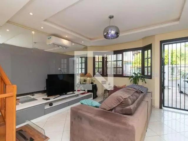 Casa / Sobrado para Venda em Porto Alegre/RS Guarujá 3 Quartos