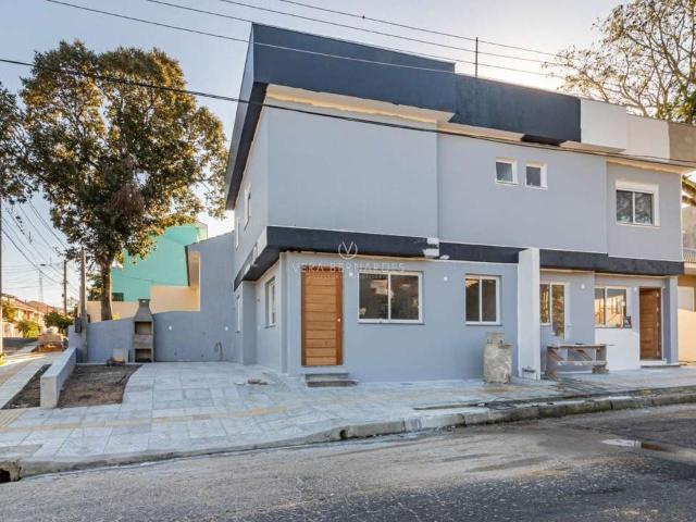 Casa / Sobrado para Venda em Porto Alegre/RS Guarujá 3 Quartos