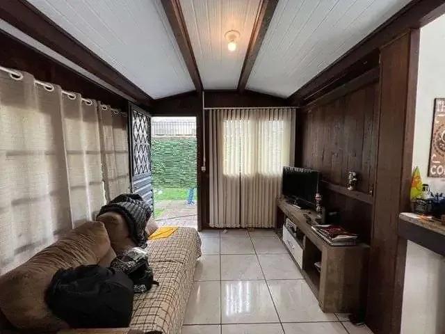 Casa / Sobrado para Venda em Porto Alegre/RS Guarujá 3 Quartos
