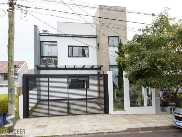 Casa / Sobrado para Venda em Porto Alegre/RS Guarujá 4 Quartos