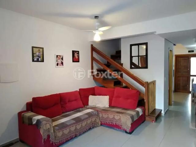 Casa / Sobrado para Venda em Porto Alegre/RS Guarujá 4 Quartos