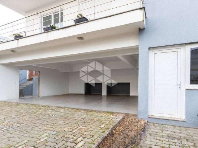 Casa / Sobrado para Venda em Porto Alegre/RS Guarujá 4 Quartos