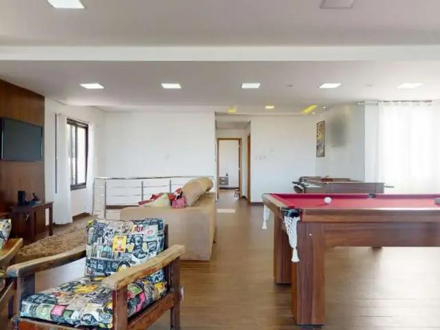 Casa / Sobrado para Venda em Porto Alegre/RS Guarujá 4 Quartos