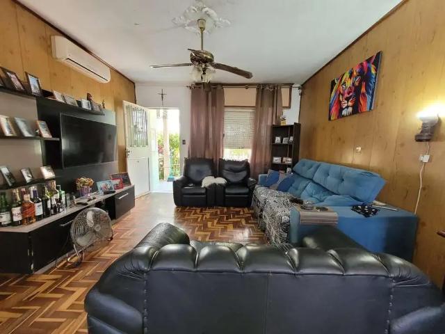 Casa / Sobrado para Venda em Porto Alegre/RS Higienópolis 3 Quartos