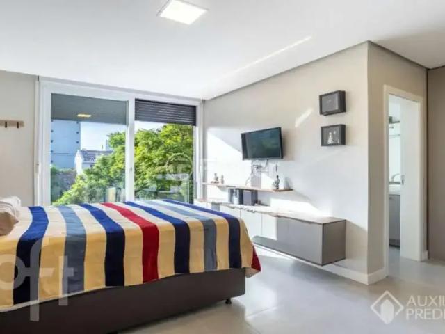 Casa / Sobrado para Venda em Porto Alegre/RS Higienópolis 3 Quartos